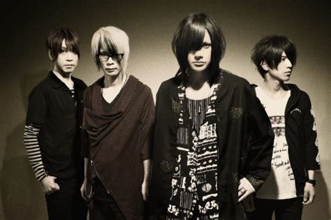 Plastic Tree、過去のヴィジュアルを再現したデビュー20周年“樹念”特別公演アー写2ver公開！ Rockの総合情報サイトvif