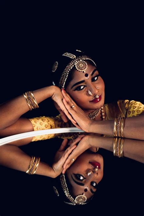 Bharathanatyam Bharatanatyam Poses Indian Classical Dance Arangetram