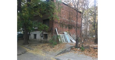 Спасяват 6 членно семейство от опасна общинска къща в Пловдив