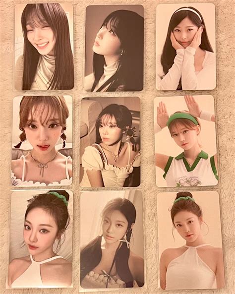 Aespa 2024台曆 Season Greeting 小卡 興趣及遊戲 收藏品及紀念品 韓流 Carousell
