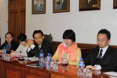 Японы их дээд сургуулиудын төлөөлөгчид МУИС д саатлаа Монгол Улсын Их Сургууль