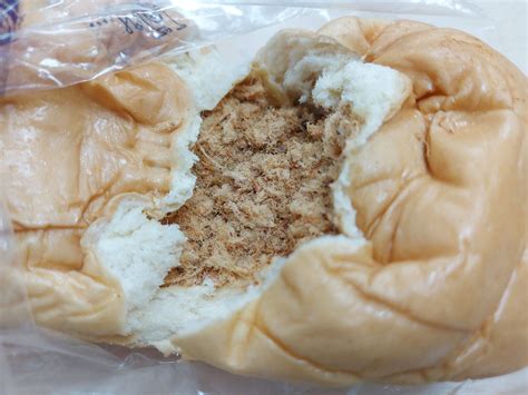 ขนมปังไส้หมูหยอง ร้าน ปัง ปัง 85 องศา ท่าน้ำนนท์ หอนาฬิกา Wongnai