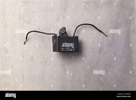 Capacitor Hi Res Stock Photography And Images Alamy