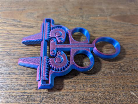 locking gripper print in place 3d model by 3dprintingworld on thangs