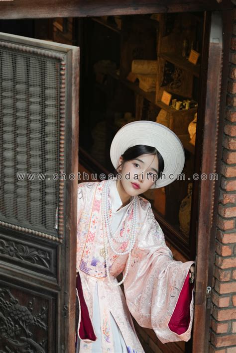 Cho thuê áo Nhật Bình ANB31 gấm màu be thiết kế Cho thuê Việt Phục
