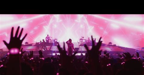 Mrs Green Apple、全曲ノーカット放送に先駆け「loneliness」ライブ映像を公開 The First Times