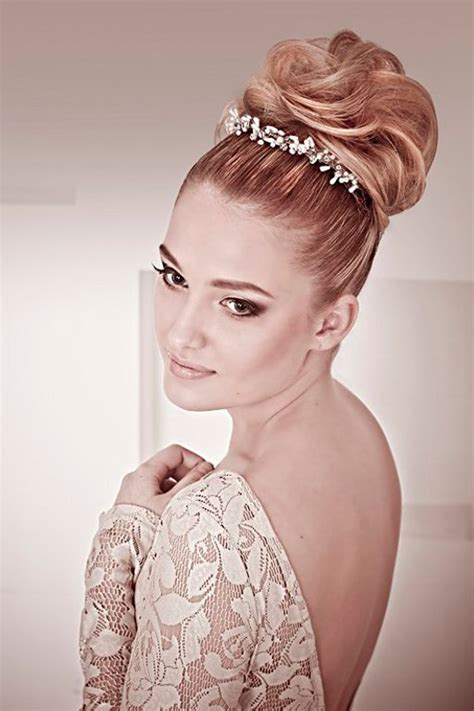 High Bun With Jewel Crown 30 Best Wedding Bun Hairstyles Everafterguide High Bun Wedding