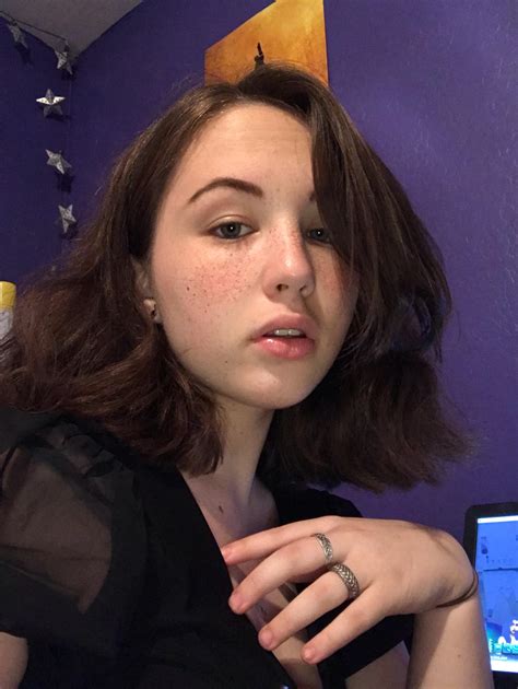 My Front Facing Camera Finally Works Again Woohoo Scrolller