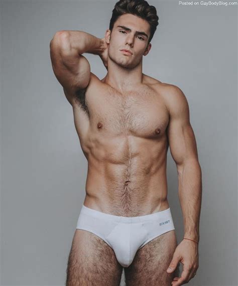 Gorgeous Levi Conely Photo 22