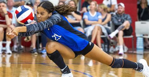 Inside The World Of Skyler Pierce The Nebraska Volleyball Commit With