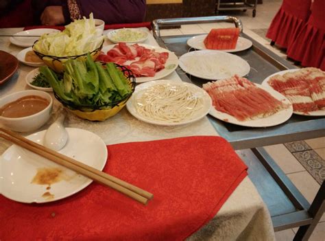 2024东来顺饭庄天安门店美食餐厅两人套餐一塌糊涂，汤底竟然【去哪儿攻略】