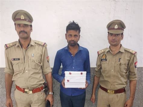 A Thief Was Caught In Ghatampur Kanpur कानपुर के घाटमपुर में चोरी