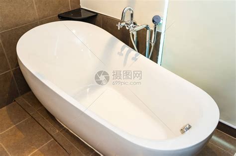 美丽奢华豪的白色浴缸高清图片下载 正版图片504071893 摄图网