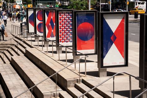 The 8 Biggest Graphic Design Trends That Will Dominate 2019
