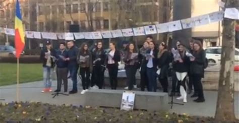 Petrecere culturală la Monumentul Eroilor de Ziua Unirii Basarabiei