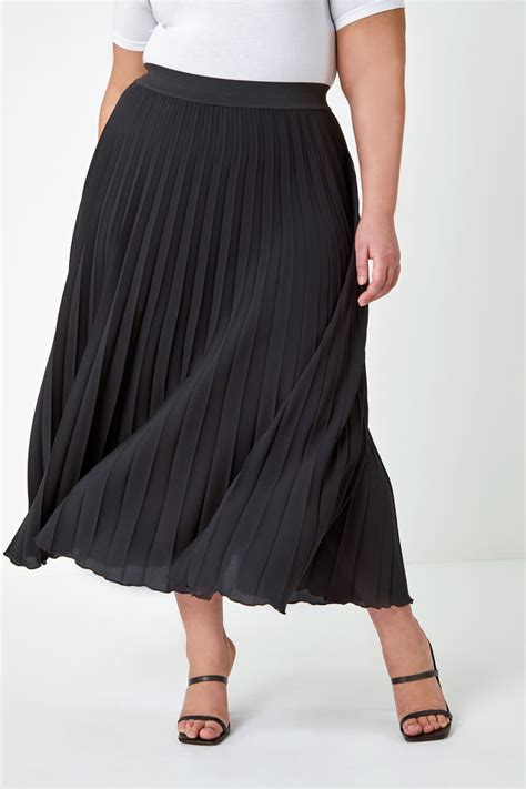 Curve Pleated Midi Skirt In Black Roman Originals Uk