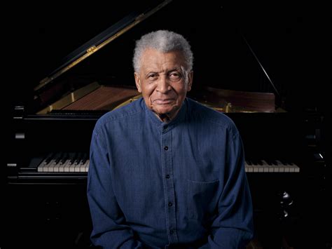 Umunyamuziki Wumunyabigwi Abdullah Ibrahim Agiye Gukora Ibitara