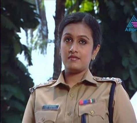 Sexy Indian Hot Kavitha Nair Mallu Tv Actress Stills