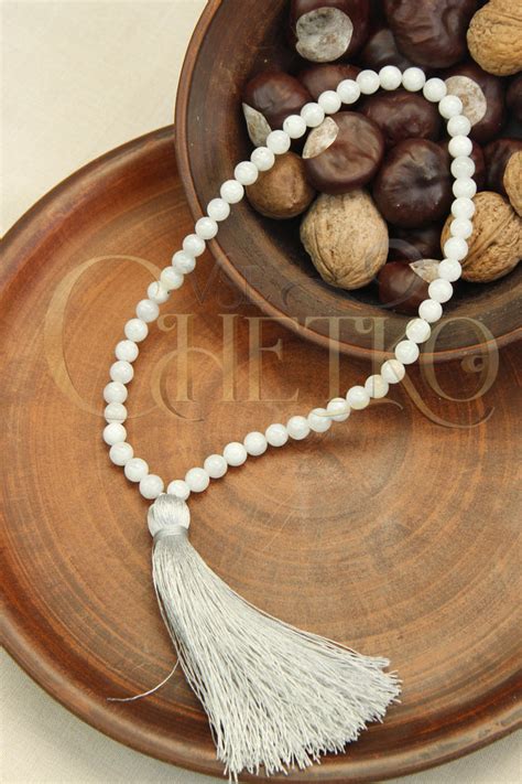 Білий лід адуляру чотки з місячного каміння 54 намистини з китицею Все чотко