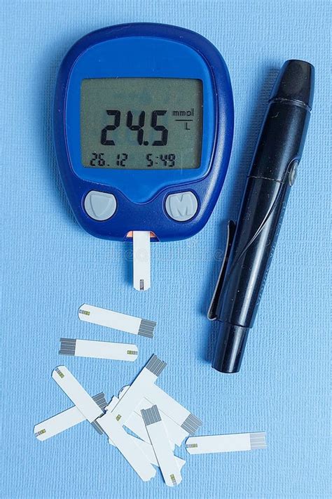 118 Glucose Meter Reading Stock Photos Free Royalty Free Stock Photos From Dreamstime
