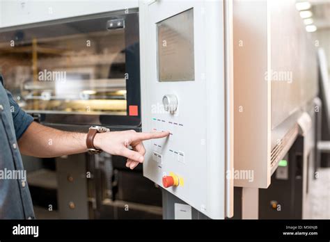 Operating Offset Machine Stock Photo Alamy