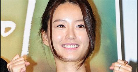 포토 정유미 주먹만한 얼굴