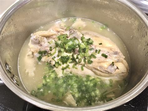 【若鶏まるごと1羽入り⁉︎ 】カルディに売ってた「マッスンブ サムゲタン（参鶏湯）」がガチなんですよ エモエモ探検隊
