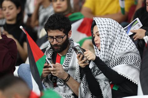 تصاویری جالب از هواداران فلسطین در بازی با ایران خبرگزاری فارس