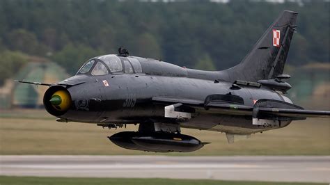 Sukhoi Sukhoi Su 22 Sukhoi Su 17 Polish 1080P Airplane Polish Air