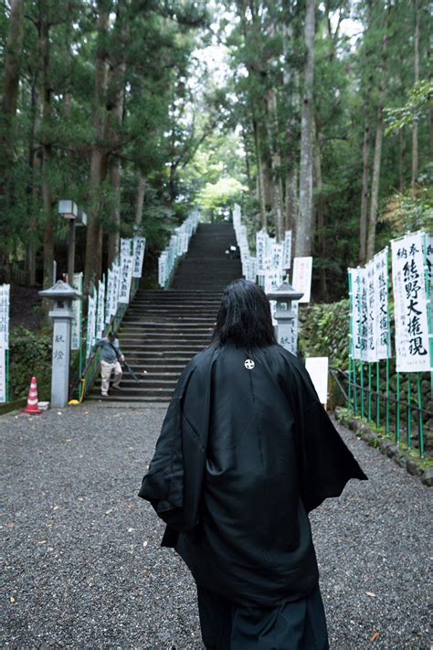 黒戌仁ॐ∴クロ戌∵ 9′s On Twitter 人とぶつかった時に腹を立てる人と、すぐさま謝れる人。武術家として後者で在れ。己の意識が