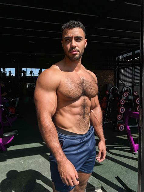 Cant Stop Looking At The Size Of These Rpecsandpecbouncing