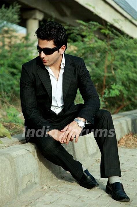 Dheeraj Dhooper Photo 31156