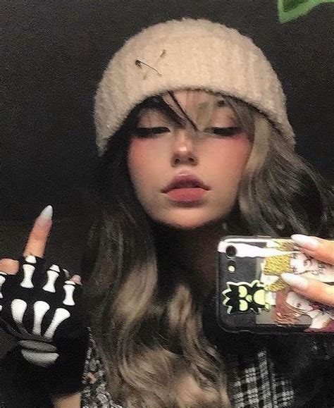 Alt Girls I Love Girls Punk Girls Aesthetic People Aesthetic Hair