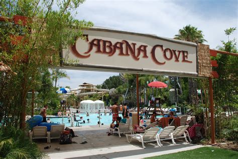 Vip Cabana Rentals At Hurricane Harbor Chicago Wdlo