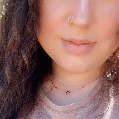 Allie Lixx • Threads Say More