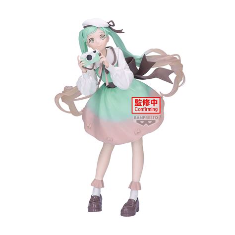 Hatsune Miku Camera Holiday Memories Figure Elbenwald