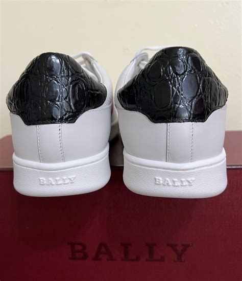 발리 남자 운동화