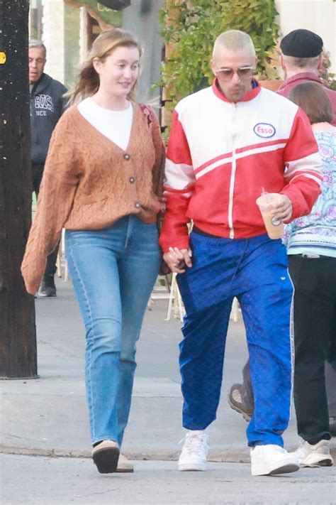 Olivia Macklin And Benjamin Levy Aguilar Out For Lunch In Los Feliz 12