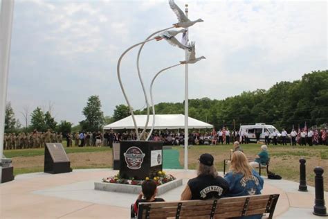Ny Army Guard Aviators Killed In 2021 Crash Honored With Town Memorial