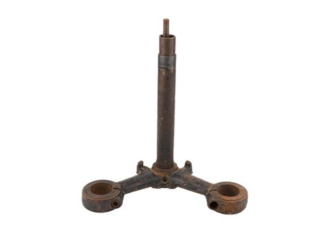 Ariel Lower Fork Yoke