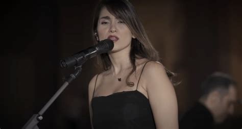 Iran 27 Year Old Singer Arrested For Giving A Youtube Concert Without Wearing A Hijab