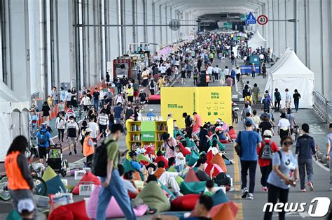 이번 주말 공연·전시·물놀이 즐길거리 풍성한 도심 속 피서지 한강으로