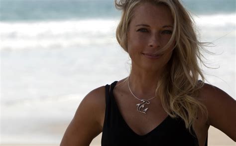 Travel Tales Podcast Julie Andersen