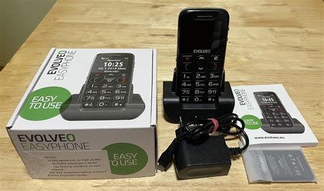 Mobilní telefon pro seniory s nabíjecím stojánkem EVOLVEO EasyPhone Aukro