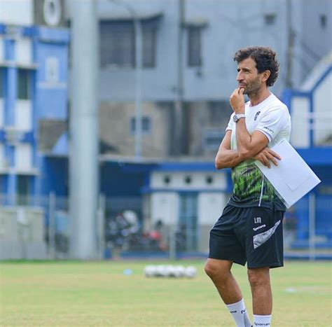 Jelang Lawan Rans Nusantara Luis Milla Kembali Latih Persib Usai