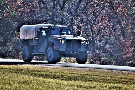 Oshkosh Jltv Joint Light Tactical Vehicle Shelly Lighting