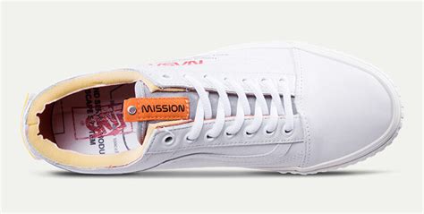 【ของแท้อย่างเป็นทางการ】vans Old Skool Nasa Mens And Womens Sports