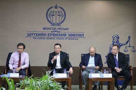 Н Лүндэндорж Шүүх засаглал “шалдан” үлдэх гээд байна