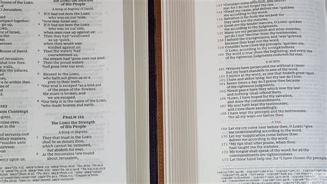 Kjv Paragraph Style Large Print Thinline Bible Review Bible Buying Guide
