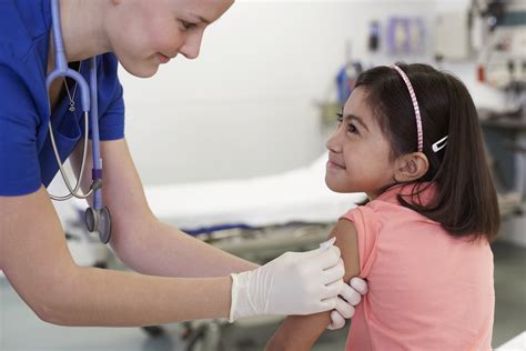 Corona Impfung für Kinder US Experten der FDA beraten über Biontech Business Insider